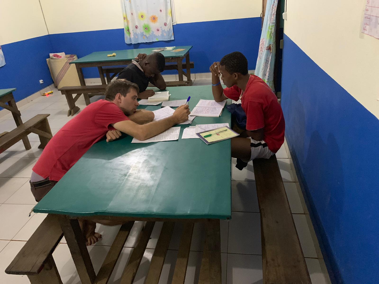 En tandem pour apprendre le malgache - Jeunes spiritains - Province de ...